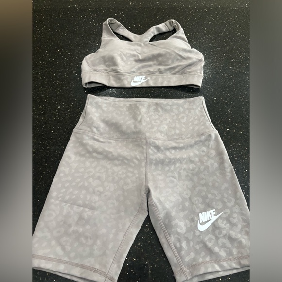 Other | Nike Work Out Set | Poshmark